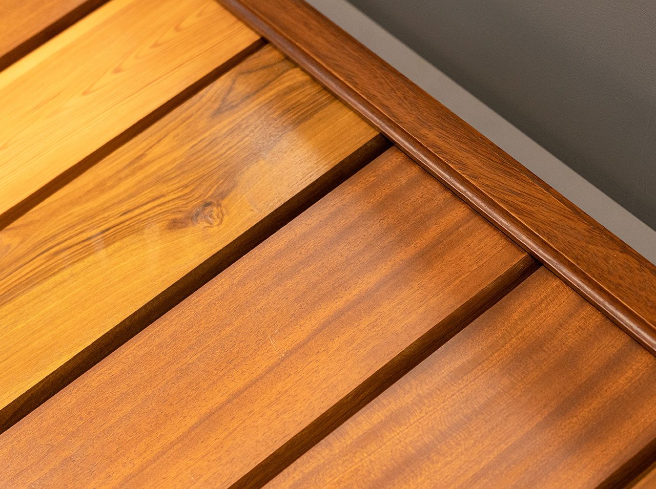 Exploring the 7 Types of Wood Finishes: A Complete Guide - ToSharjah Glass